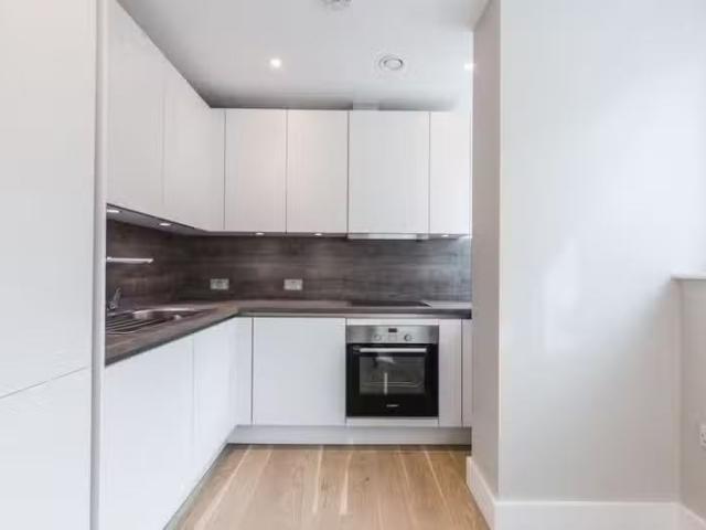 Nice 1 BA 1 bedroom flat for rent in Flat 27 Sidcup House 12 1.