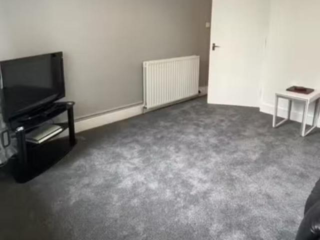 Nice 1 BA 1 bedroom flat for rent in Holburn Street FF, Aberde.