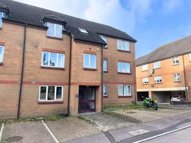 Deal! 1 BA 1 bedroom flat for rent in Malthouse Court, Frome.
