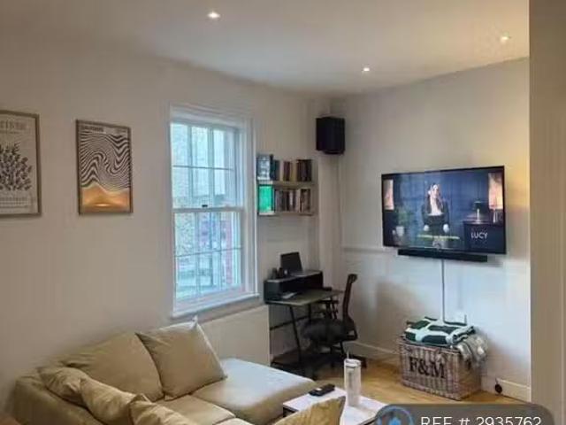 Nice 1 BA 1 bedroom flat for rent in Newfoundland Court, Brist.