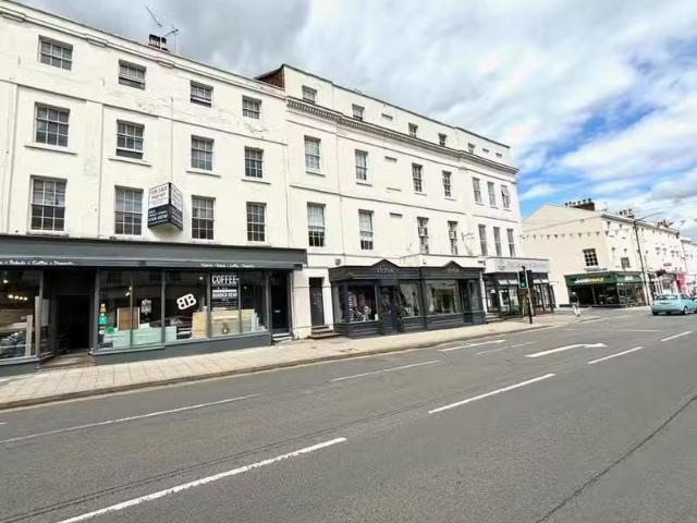 Unique 1 BA 1 bedroom flat for rent in Warwick Street, Leaming.