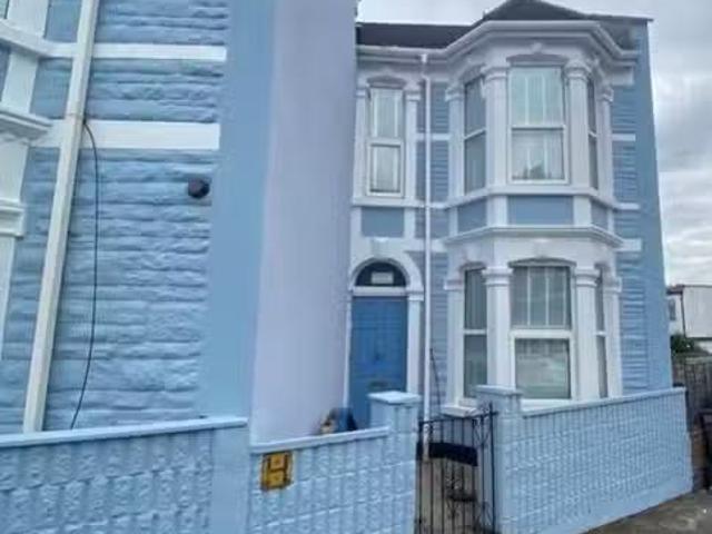 Deal! 1 BA 1 bedroom flat for rent in Vicarage Road, Redfield.