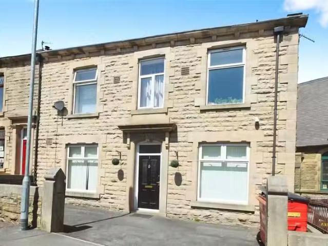 New 1 BA 1 bedroom Flat to rent, Park Road, Darwen, BB3 £525.