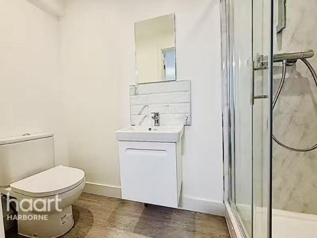 Nice 1 BA 1 bedroom house share for rent in Causeway Green Roa.