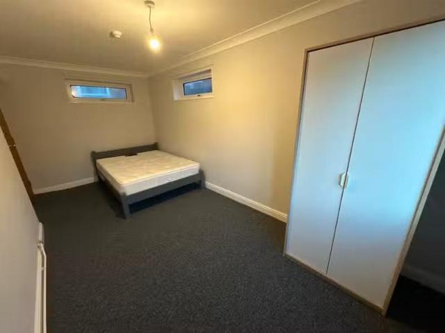 Rental! 1 BA 1 bedroom house share for rent in Room 9 Acorn Ho.