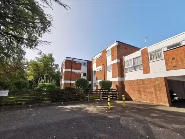 Nice 1 BA 2 bedroom apartment for rent in Bosmere Court, 991 B.