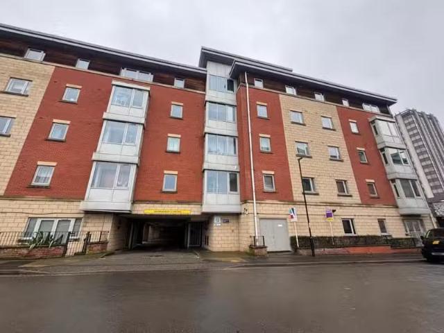 Unique 1 BA 2 bedroom apartment for rent in Fremington Court.