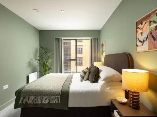 Nice 1 BA 2 bedroom apartment for rent in Livery Street, Birmi.