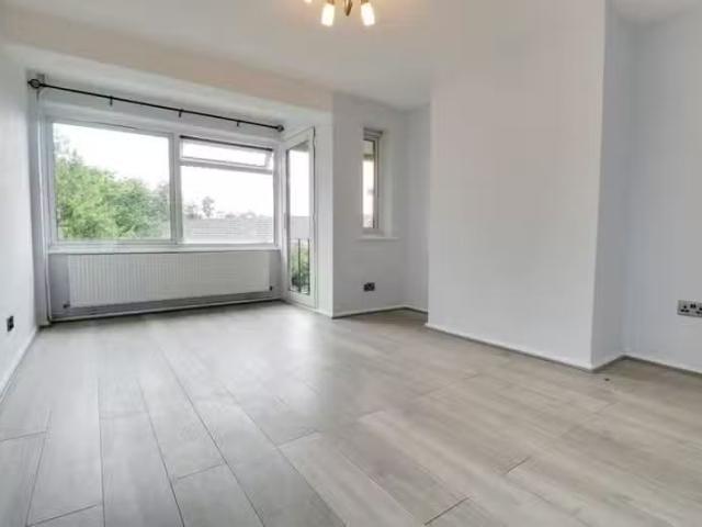 Nice 1 BA 2 bedroom apartment for rent in London Road, Bromley.