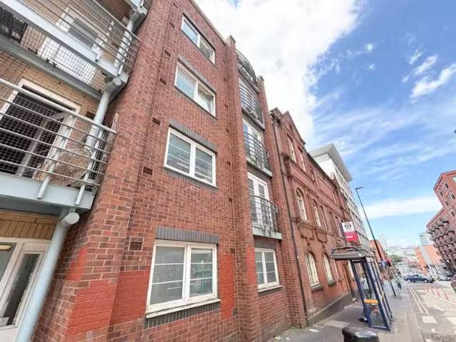 Nice 1 BA 2 bedroom apartment for rent in Renaissance Court, B.