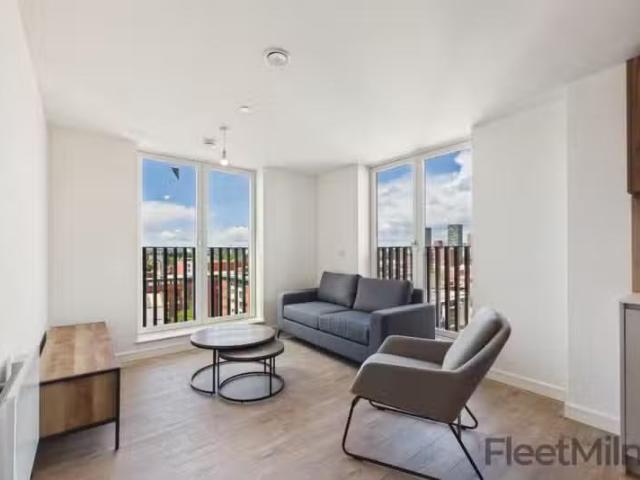 Nice 1 BA 2 bedroom apartment for rent in Sapphire Court, Brad.