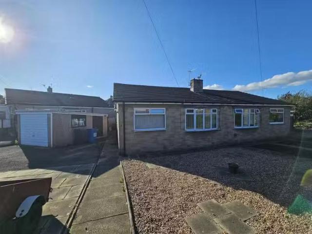 New 1 BA 2 bedroom bungalow for rent in Aire Crescent, Cross H.