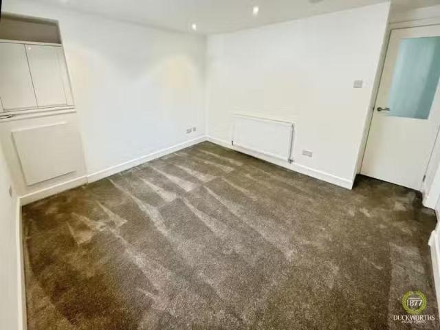 Nice 1 BA 2 bedroom cottage for rent in Hall Street, Clitheroe.