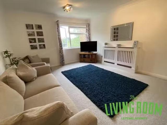 Deal! 1 BA 2 bedroom flat for rent in Cwrt Ty Mynydd, Radyr, C.