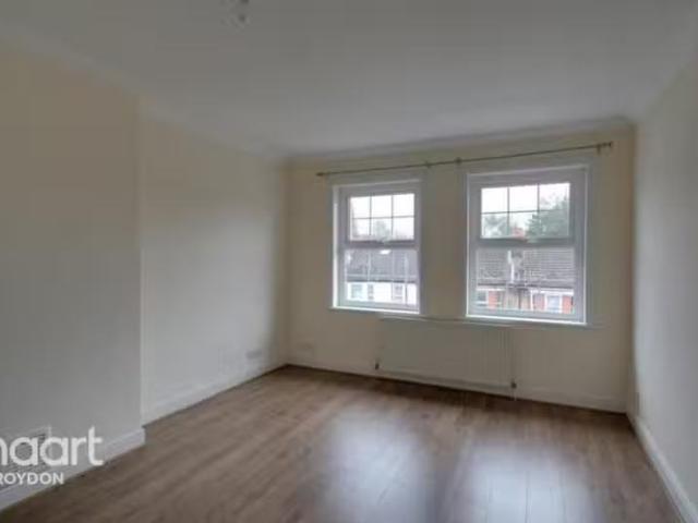 Nice 1 BA 2 bedroom flat for rent in Aberdeen Road, CROYDON, CR0