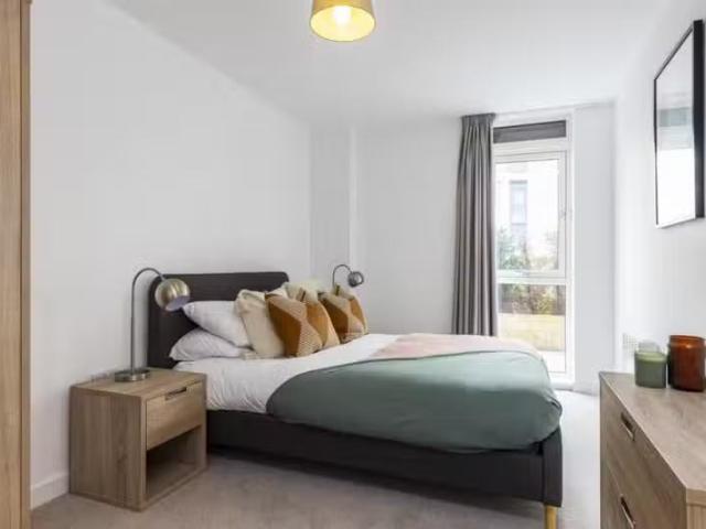 New 1 BA 2 bedroom flat for rent in Allegro, Exchange Square B4