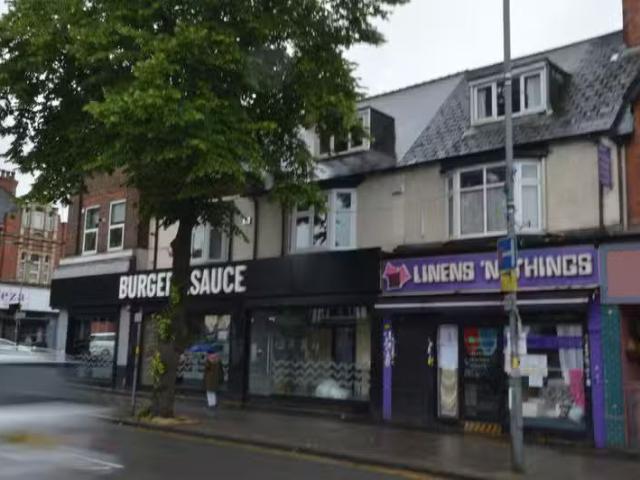 Nice 1 BA 2 bedroom flat for rent in Flat 3, 4 Grange Road, Ki.