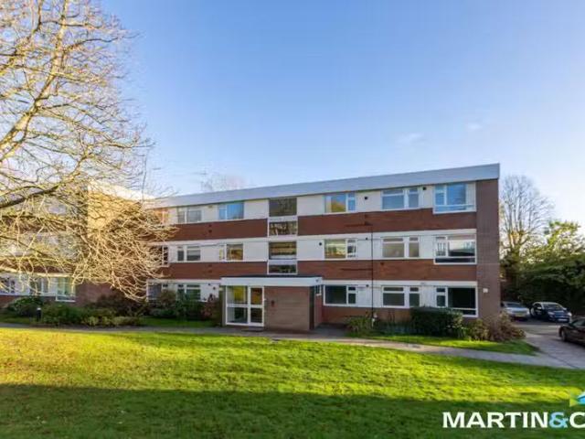 Unique 1 BA 2 bedroom flat for rent in Michael Court, Bristol.