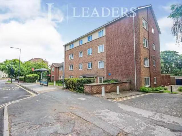 New 1 BA 2 bedroom flat for rent in Stamford Gardens, Rugby Ro.