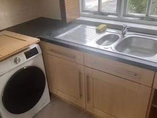 Unique 1 BA 2 bedroom flat for rent in Pleasington, BB2, Black.