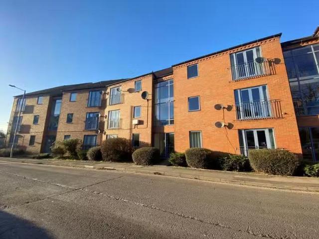 Unique 1 BA 2 bedroom flat for rent in Prospect View, Redditch.