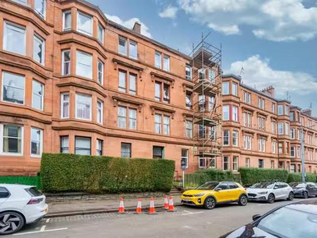 Just in! 1 BA 2 bedroom flat for rent in White Street, Flat 3.