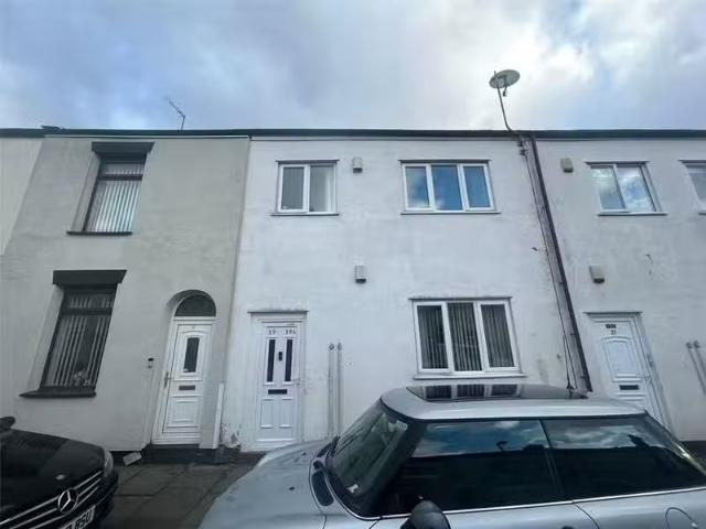 New 1 BA 2 bedroom Flat to rent, Heron Street, Pendlebury, M27.