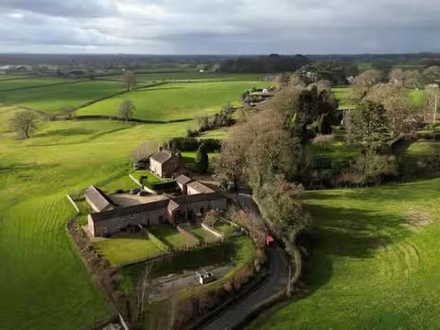 Nice 1 BA 2 bedroom house for rent in Church Lane, North Rode.