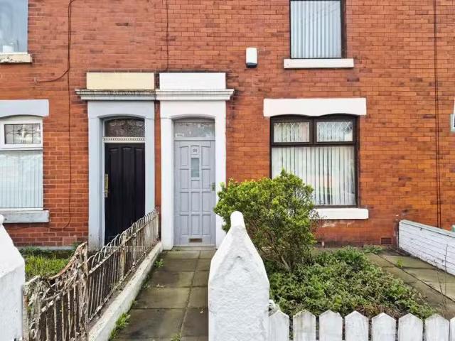 Deal! 1 BA 2 bedroom house for rent in Heys Lane, BB2