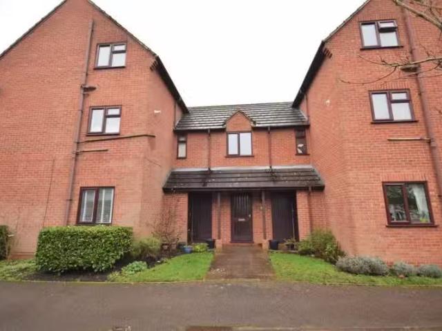 Just in! 1 BA 2 bedroom house for rent in High Street, Hillmor.