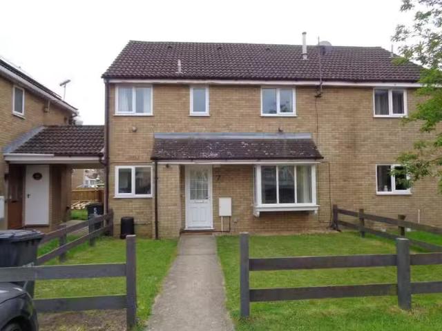 Cheap 1 BA 2 bedroom house for rent in The Sycamores, Milton.