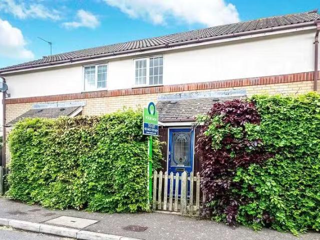 Deal! 1 BA 2 bedroom House to rent, Kings Walden Rise, Stevena.