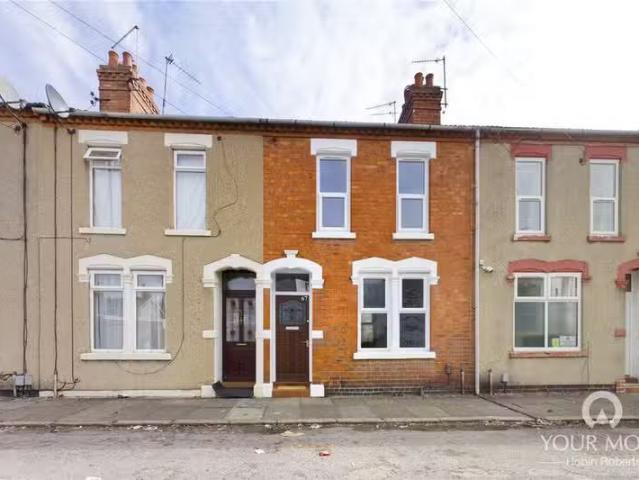 Nice 1 BA 2 bedroom House to rent, Stanley Road, St James, NN5.