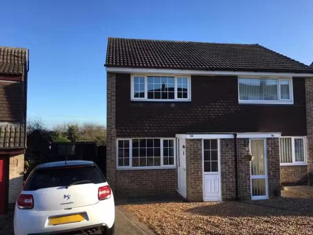 Deal! 1 BA 2 bedroom semi detached house for rent in Freeby Cl.