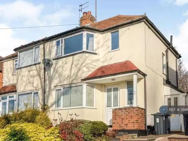 Nice 1 BA 2 bedroom semi detached house for rent in Lower Whit.