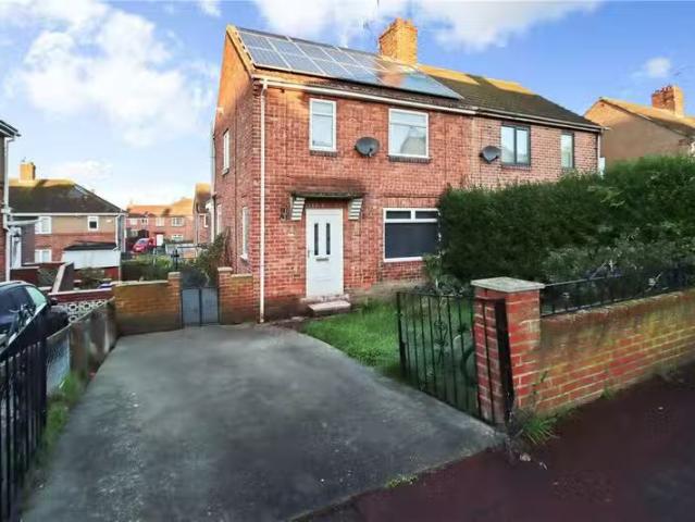 New 1 BA 2 bedroom Semi Detached House to rent, Garden House E.