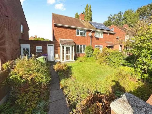 Cozy 1 BA 2 bedroom Semi Detached House to rent, Linthouse Lan.
