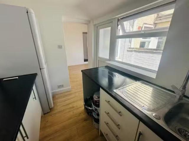 New 1 BA 2 bedroom terraced house for rent in Clifton Road, St.