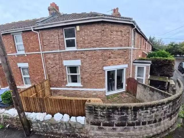 For Rent! 1 BA 2 bedroom terraced house for rent in Langford R.