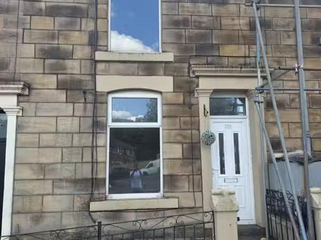 Nice 1 BA 2 bedroom terraced house for rent in Sough Road, Dar.