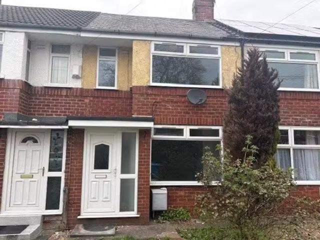 Just in! 1 BA 2 bedroom terraced house for rent in 222 Wold Ro.