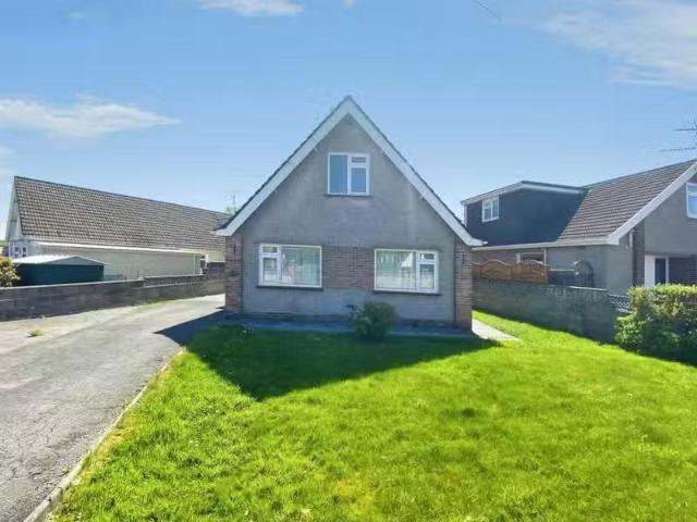 Just in! 1 BA 4 bedroom house for rent in Meadow Close, Coychu.