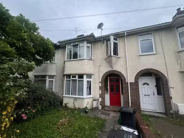 Nice 1 BA 4 bedroom house for rent in Filton Avenue, Filton, B.