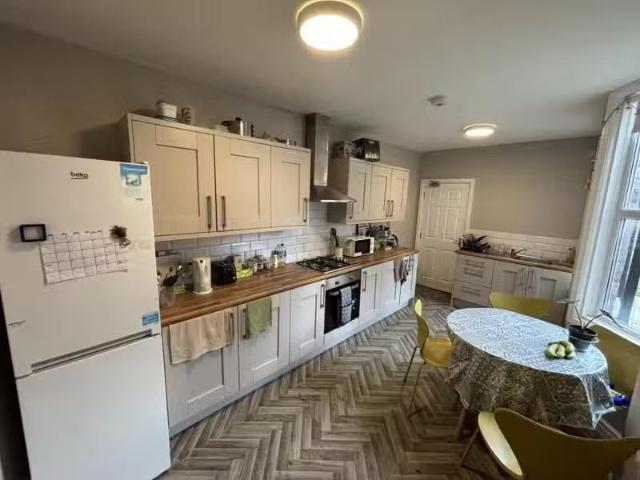 Cozy 1 BA 4 bedroom house for rent in Penny Lane, Liverpool, L18