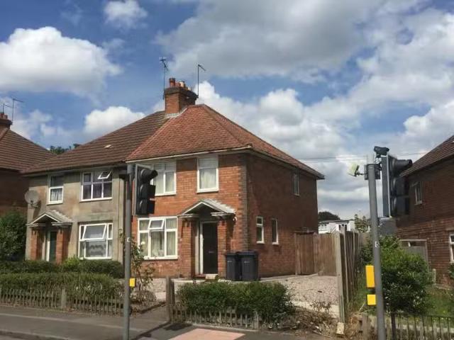 For Rent! 1 BA 4 bedroom semi detached house for rent in Harbo.