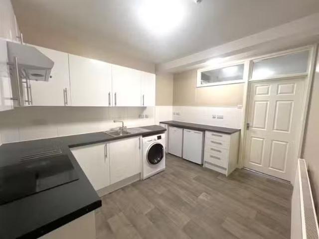 Nice 1 BA 5 bedroom house for rent in Stokes Croft, Bristol, BS1
