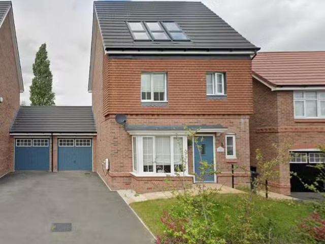 Unique 1 BA House share for rent in Lea Hall Green, Birmingham.