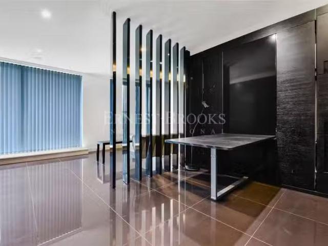 Rental! 1 BA Studio apartment for rent in 1 Pan Peninsula, Can.