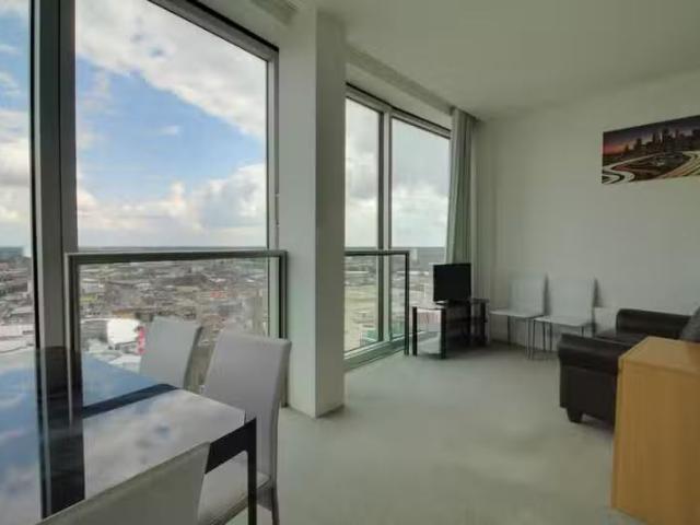 Charming 1 BA Studio apartment for rent in Rotunda, New Street.