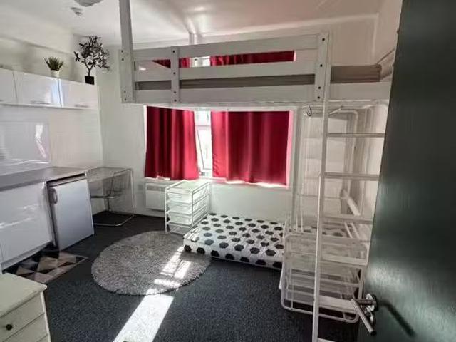 Deal! 1 BA Studio flat for rent in Church Road, Bristol, BS5
